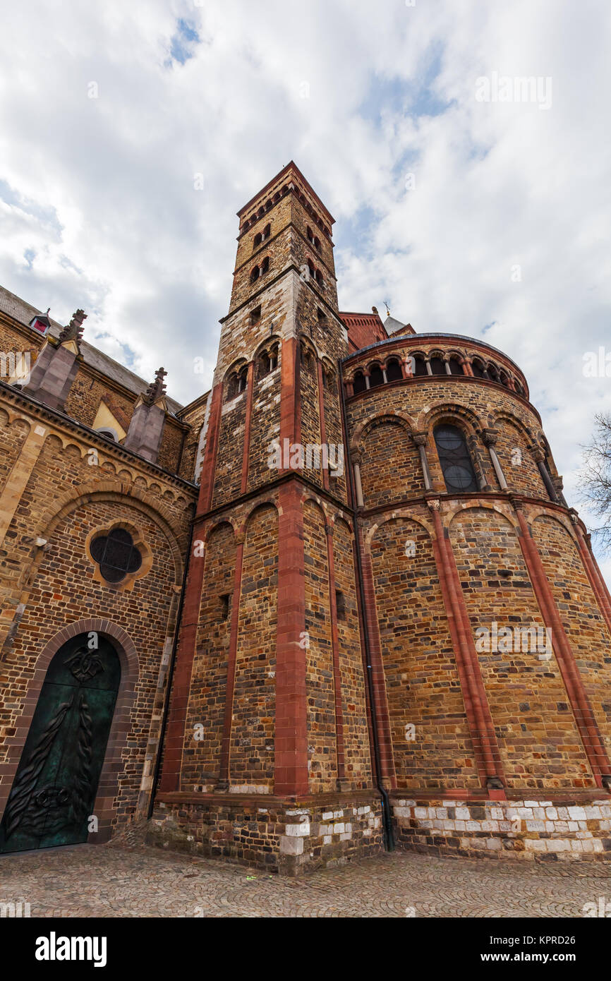 Saint servatius basilica hi-res stock photography and images - Alamy
