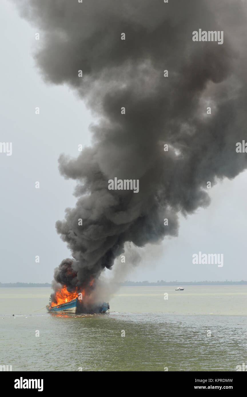 explosions fishing boat Stock Photo - Alamy