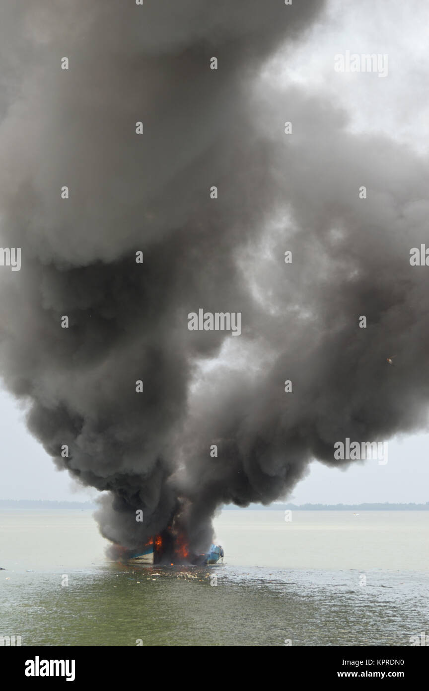 explosions fishing boat Stock Photo - Alamy
