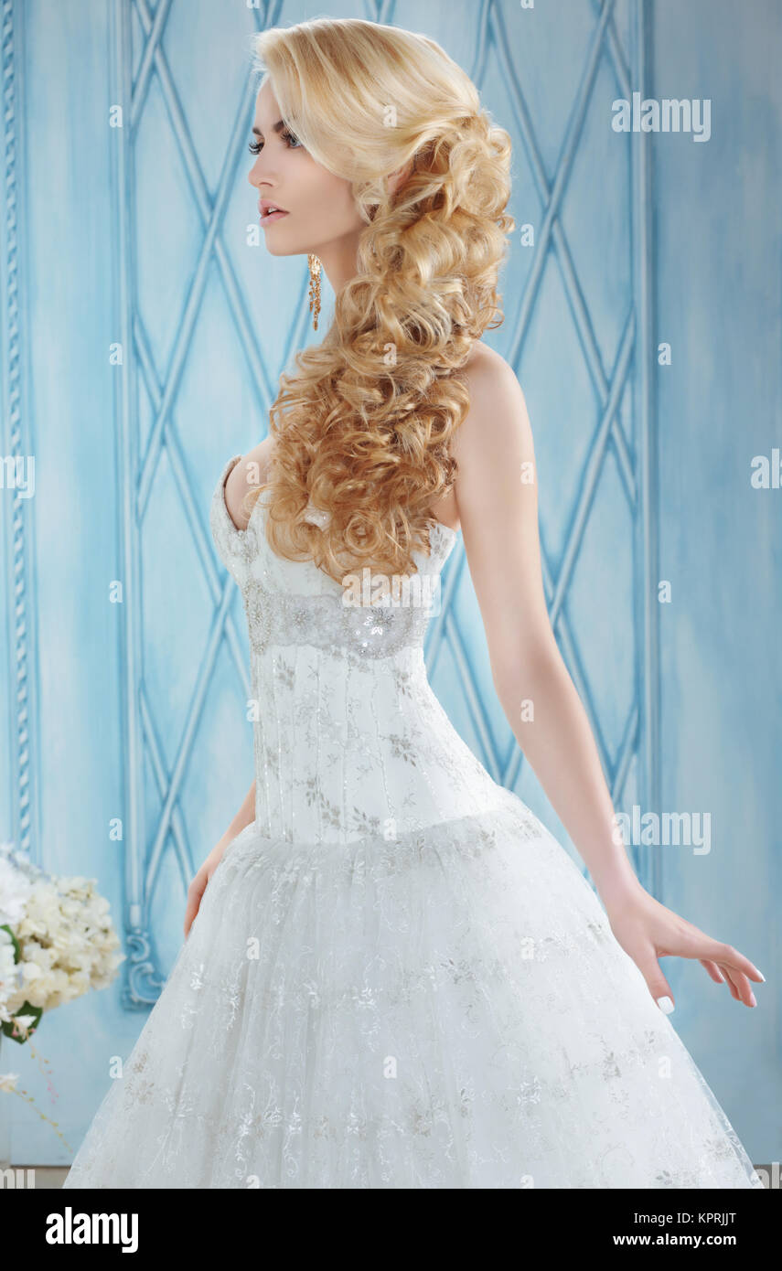 Long tresses hi-res stock photography and images - Alamy