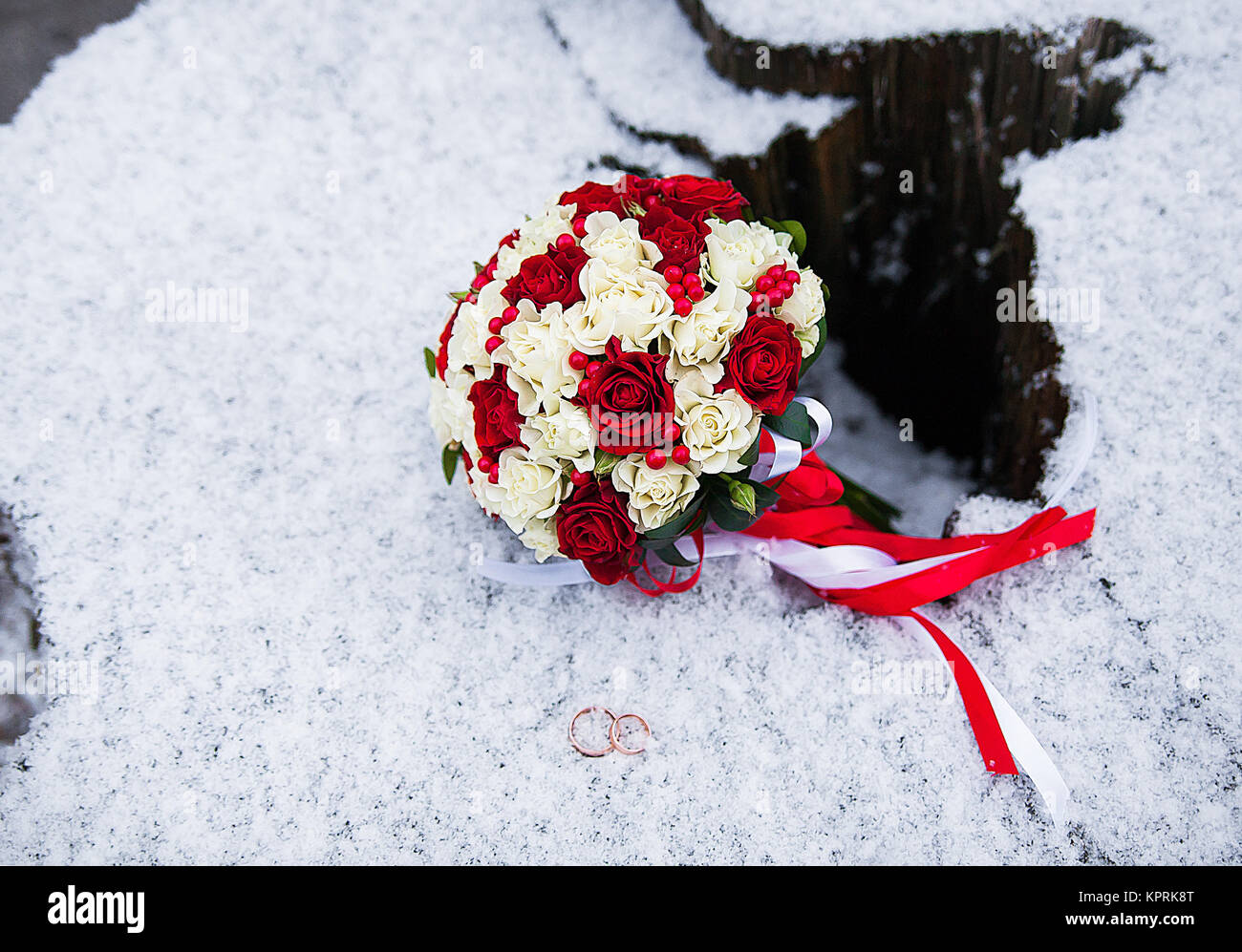 Wedding bouquet of red and white roses Stock Photo - Alamy