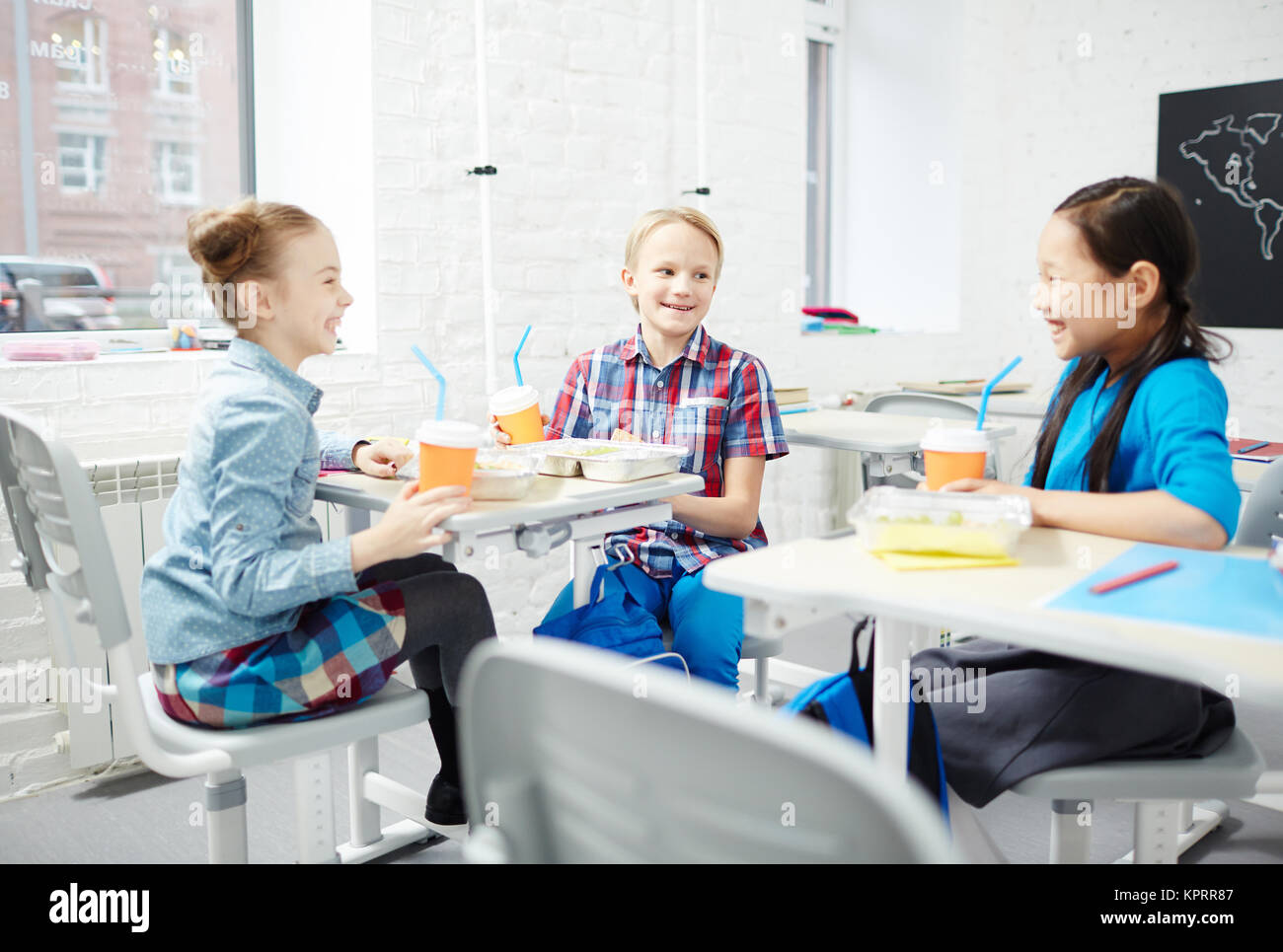 Lunch in school Stock Photo - Alamy
