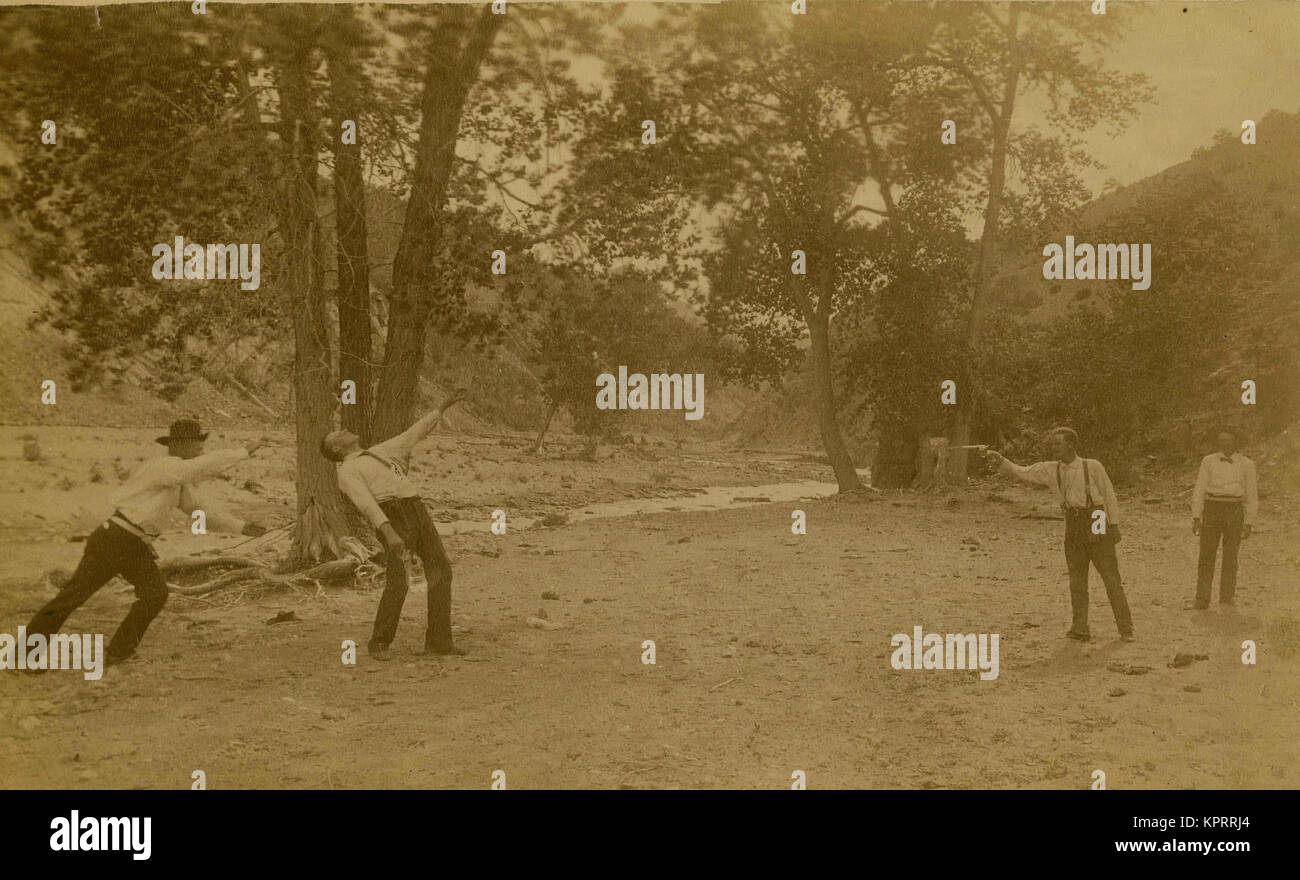 Pistol duel hi-res stock photography and images - Alamy