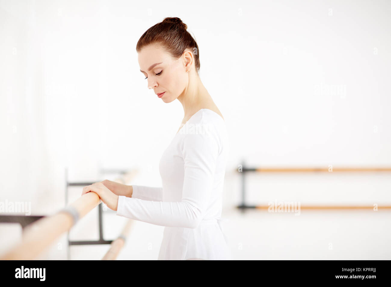 Young ballet student ballerina hi-res stock photography and images - Alamy