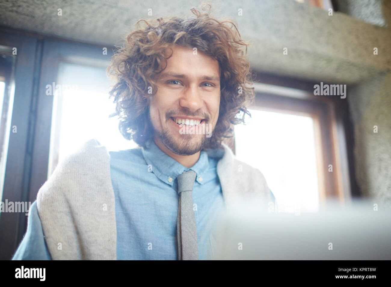 Smart man hi-res stock photography and images - Alamy