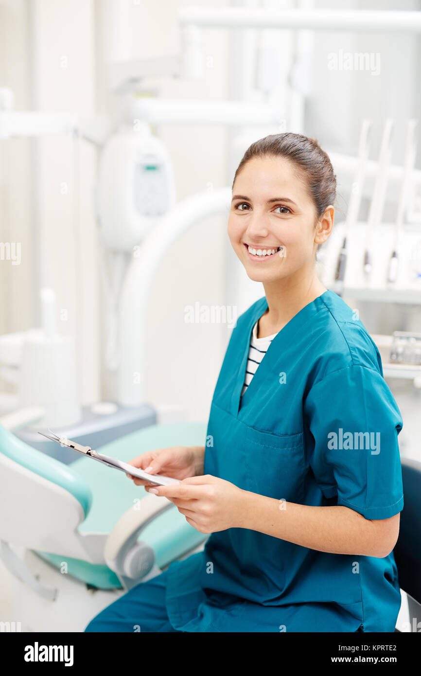 Professional dentist surgeon woman hi-res stock photography and images - Alamy