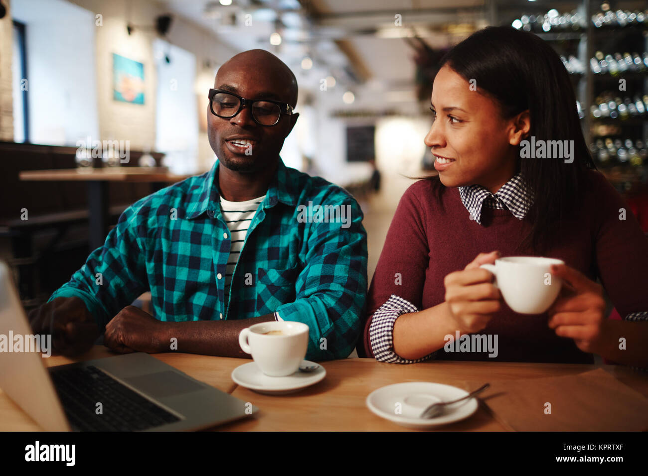 Colleagues at coffee-break Stock Photo - Alamy