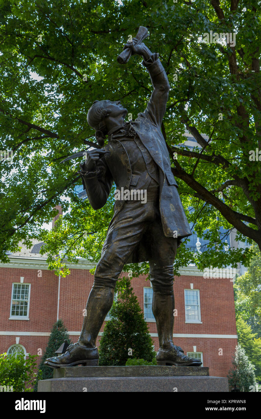 The Signer Statue in Signers Garden, Philadelphia, Pennsylvania, United ...