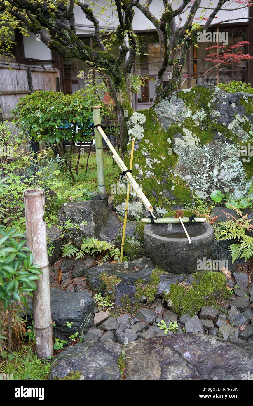 Japanese zen garden decoration, ancient well, Shishiodoshi Stock Photo ...