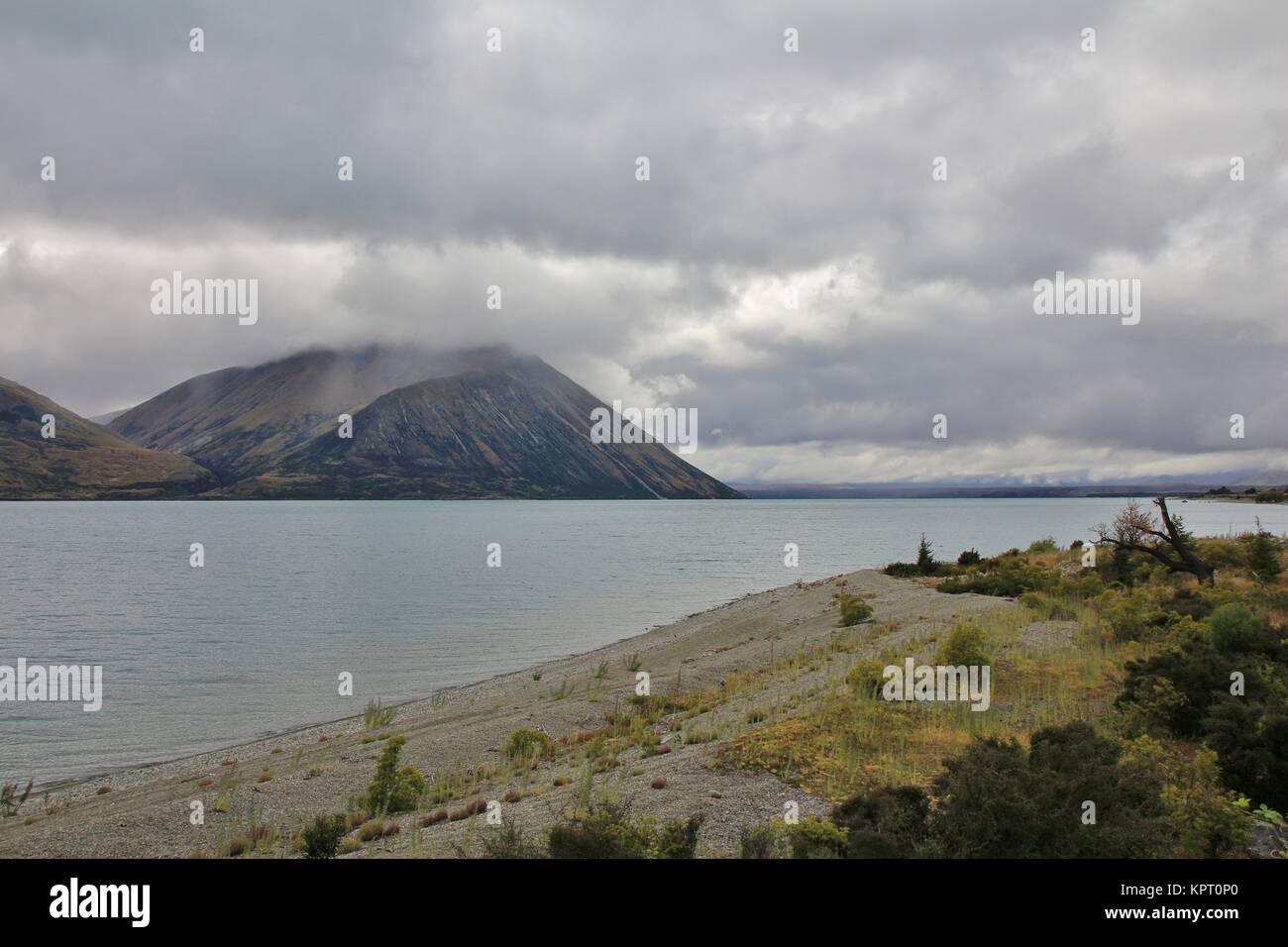 Morning scene in New Zealand. Lake Ohau and mountain of the Ben Ohau ...