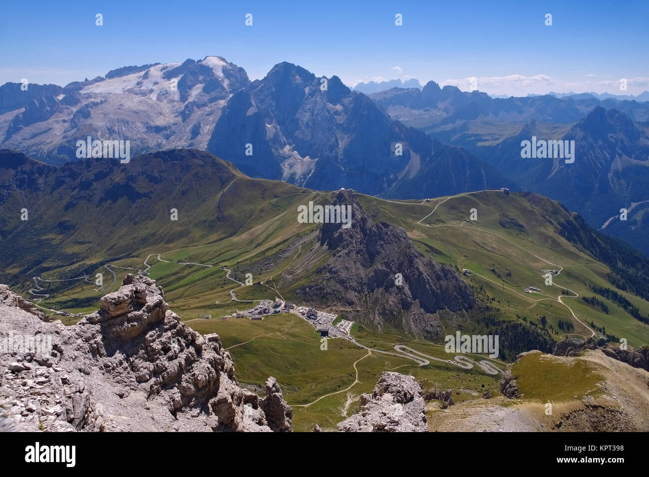 Marmolata in den italienischen Dolomiten - Marmolada mountain in ...