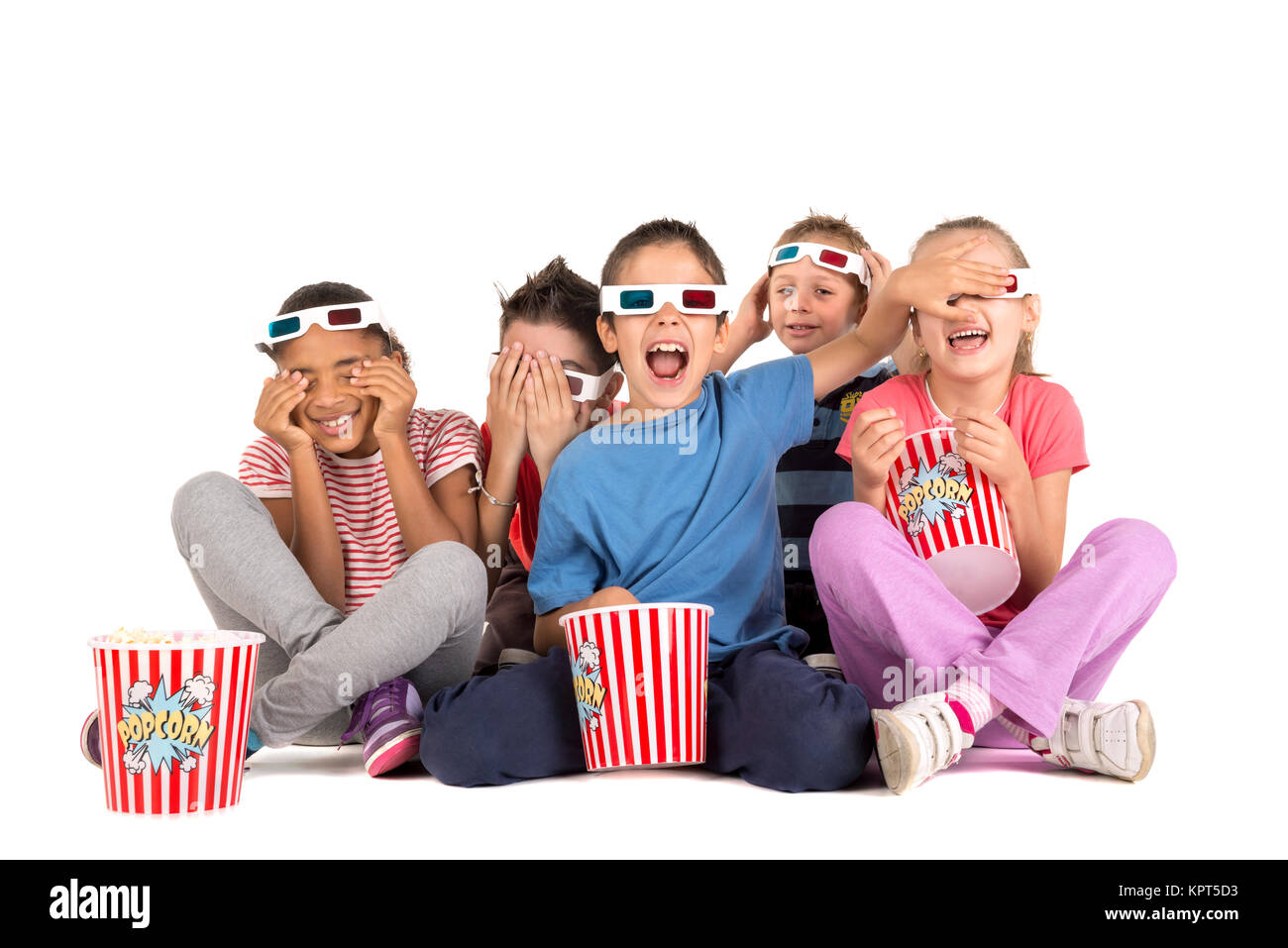 Group of children with 3d glasses and popcorn Stock Photo - Alamy