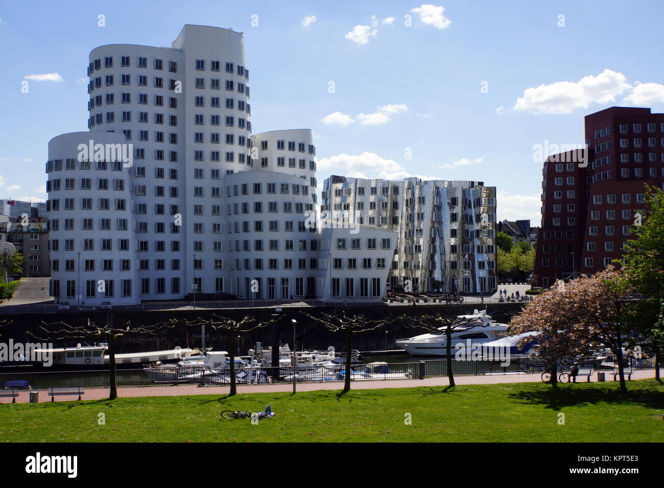 Gehry-Bauten im Medienhafen, Düsseldorf, Nordrhein-Westfalen ...