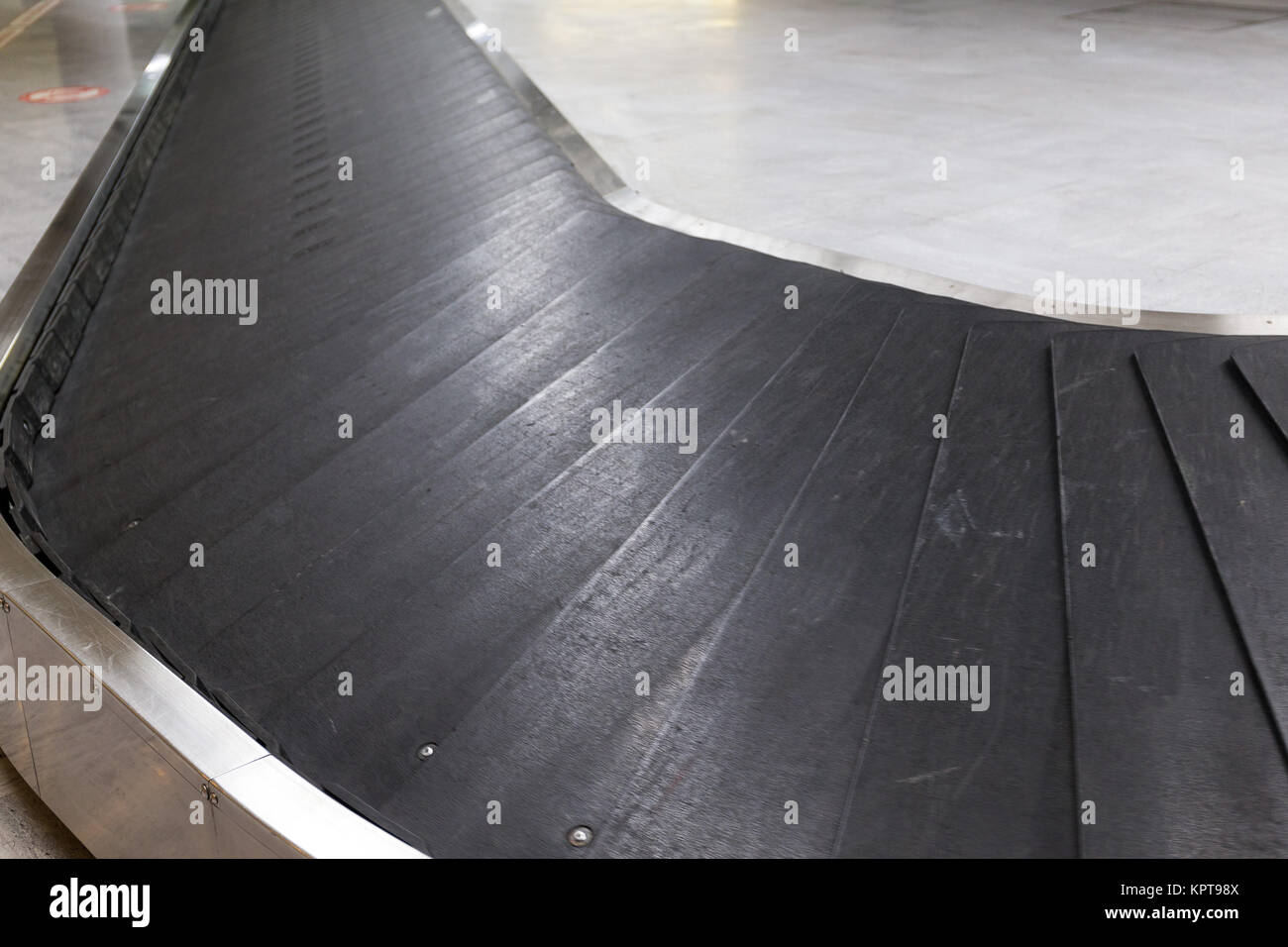 Empty baggage carousel in airport hall Stock Photo - Alamy Empty baggage carousel in airport hall Stock Photo - Alamy