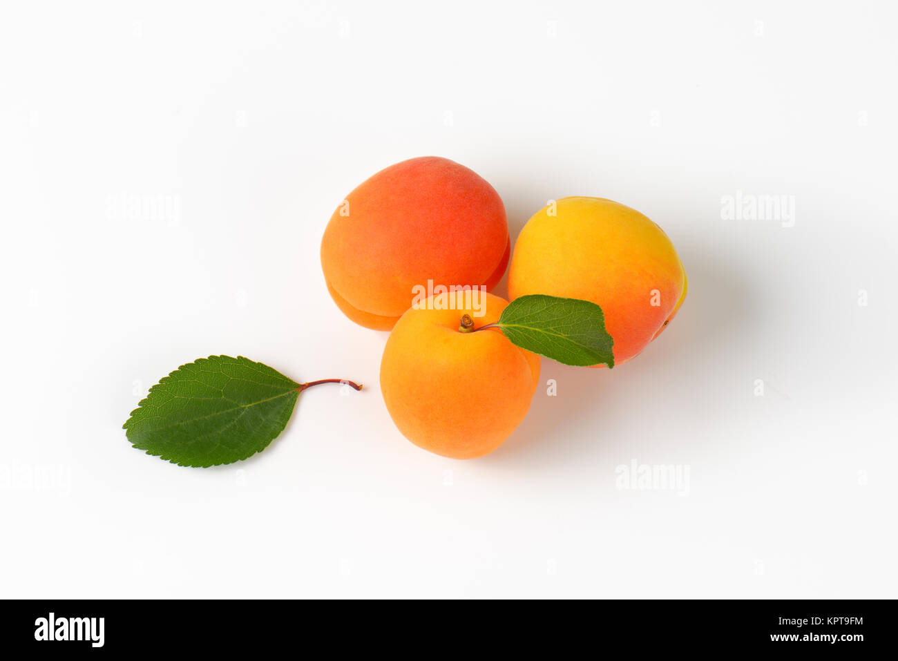 Overhead shot ripe apricots hi-res stock photography and images - Alamy