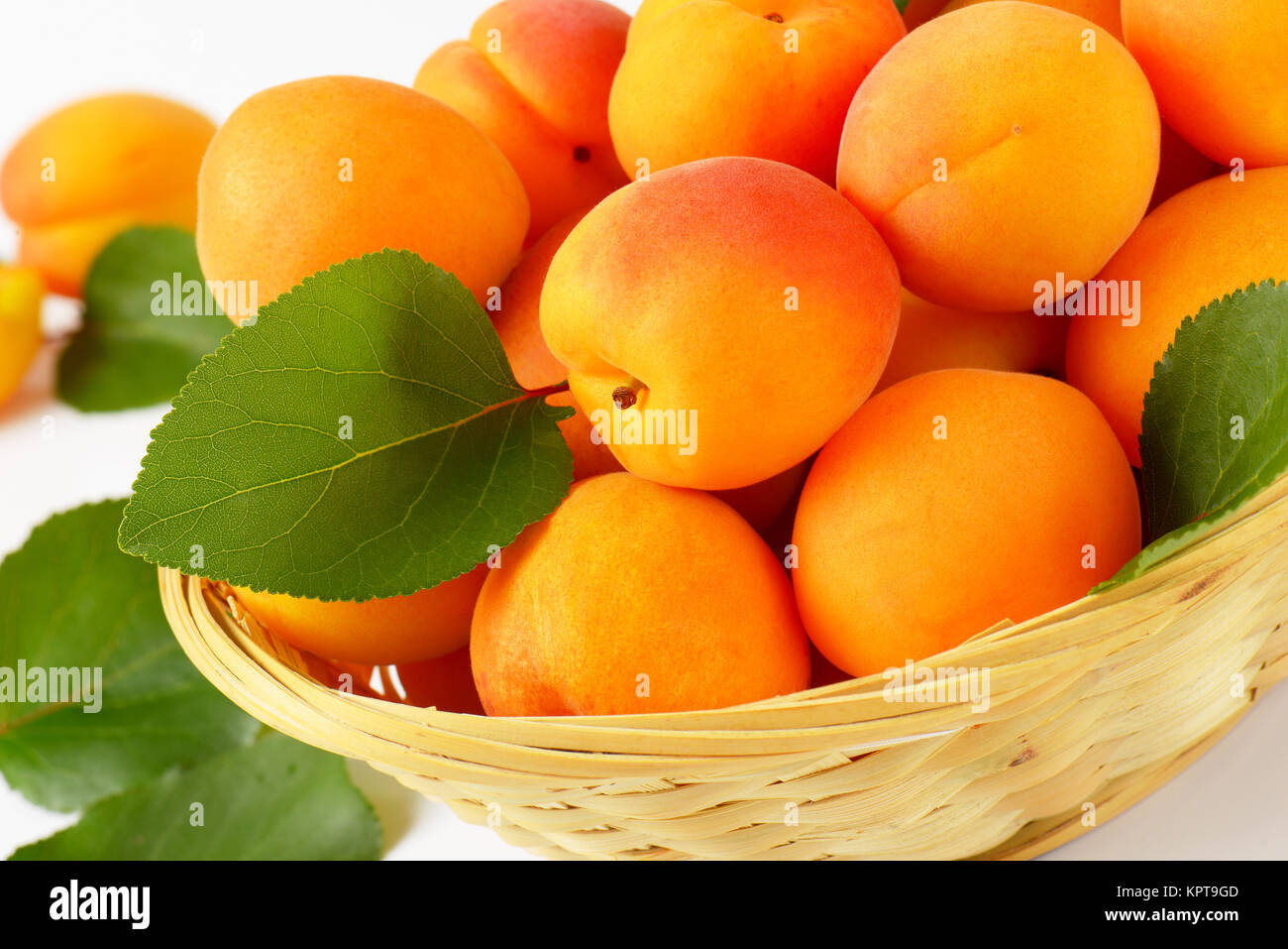 Fresh ripe apricots Stock Photo - Alamy