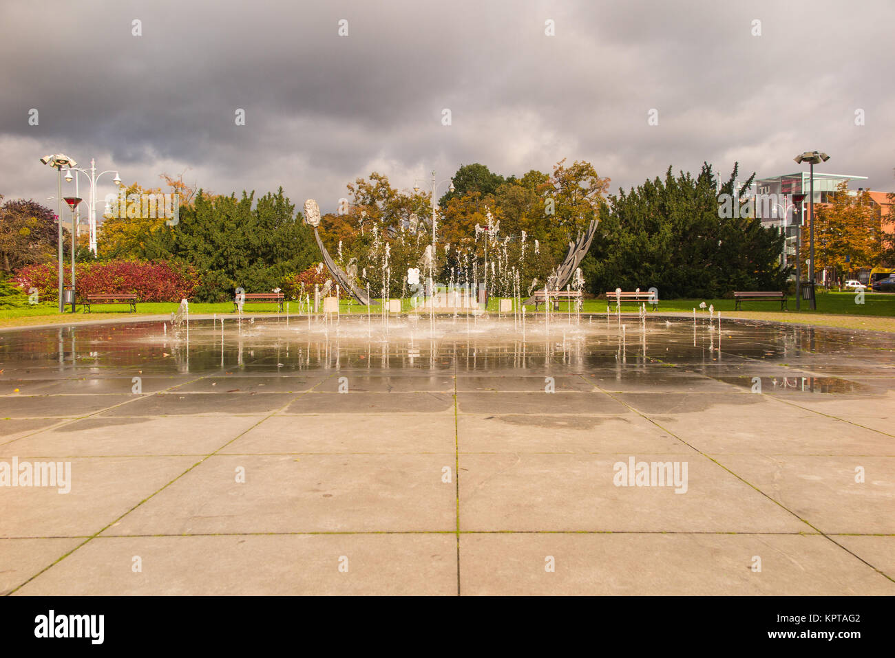 City of cosmopolis hi-res stock photography and images - Alamy