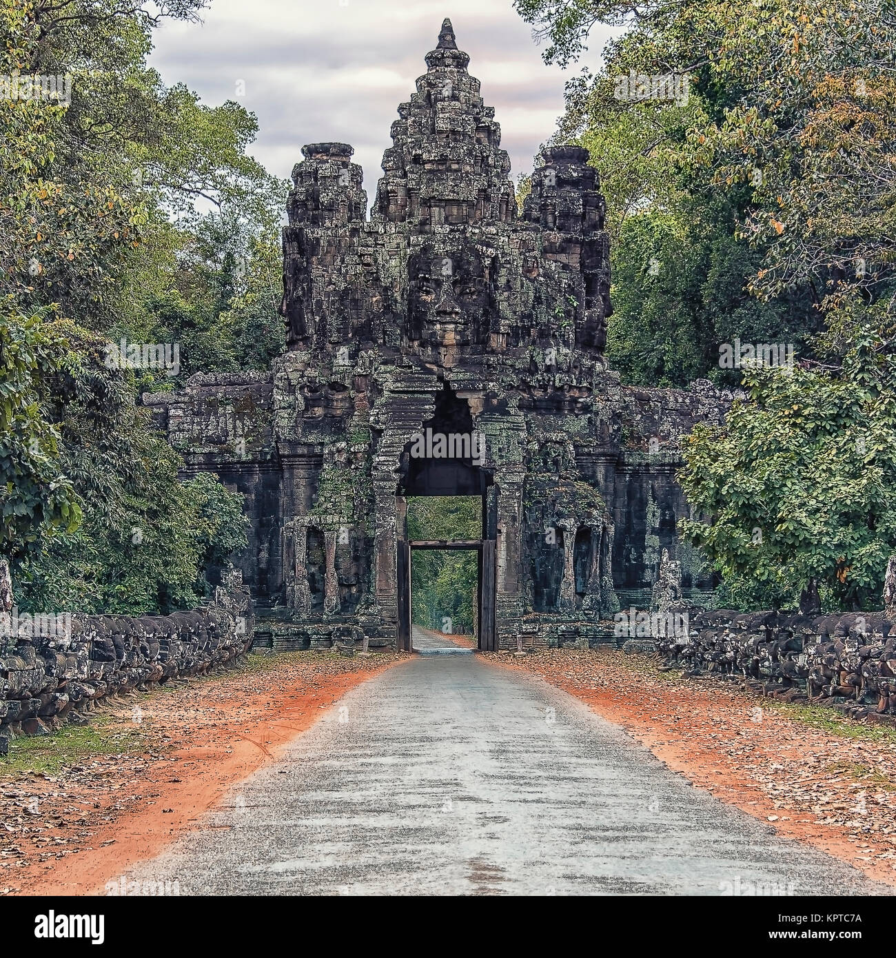 Cambodian gate hi-res stock photography and images - Alamy