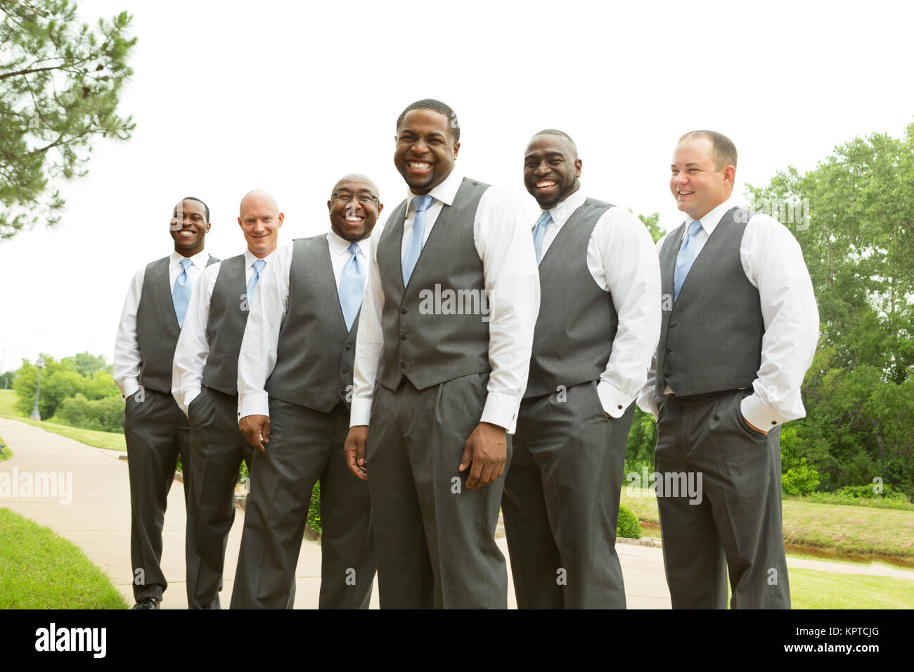 Groomsmen hi-res stock photography and images - Alamy