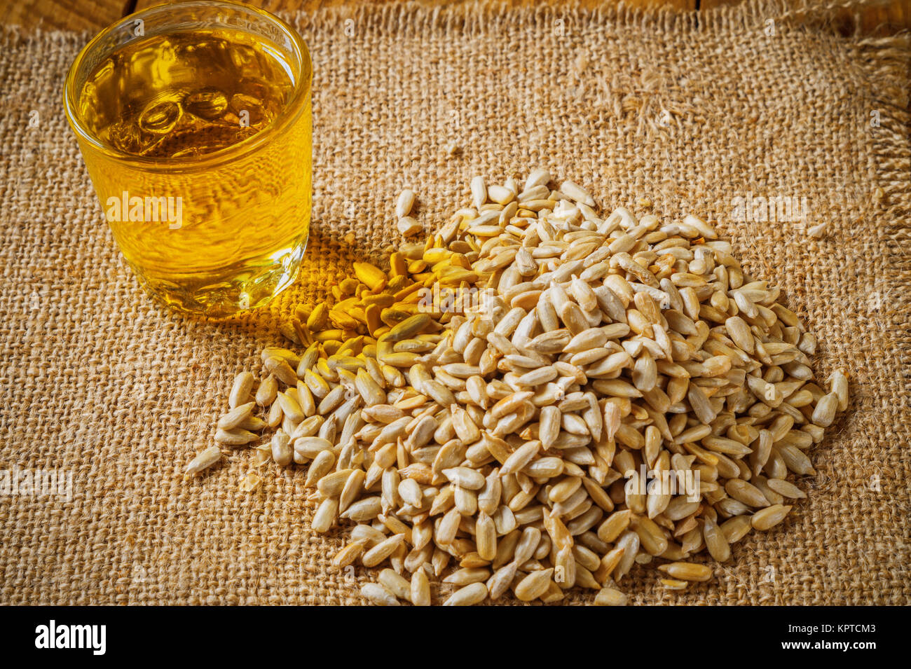 cooking oil and Seeds of sunflower, close-up Stock Photo - Alamy