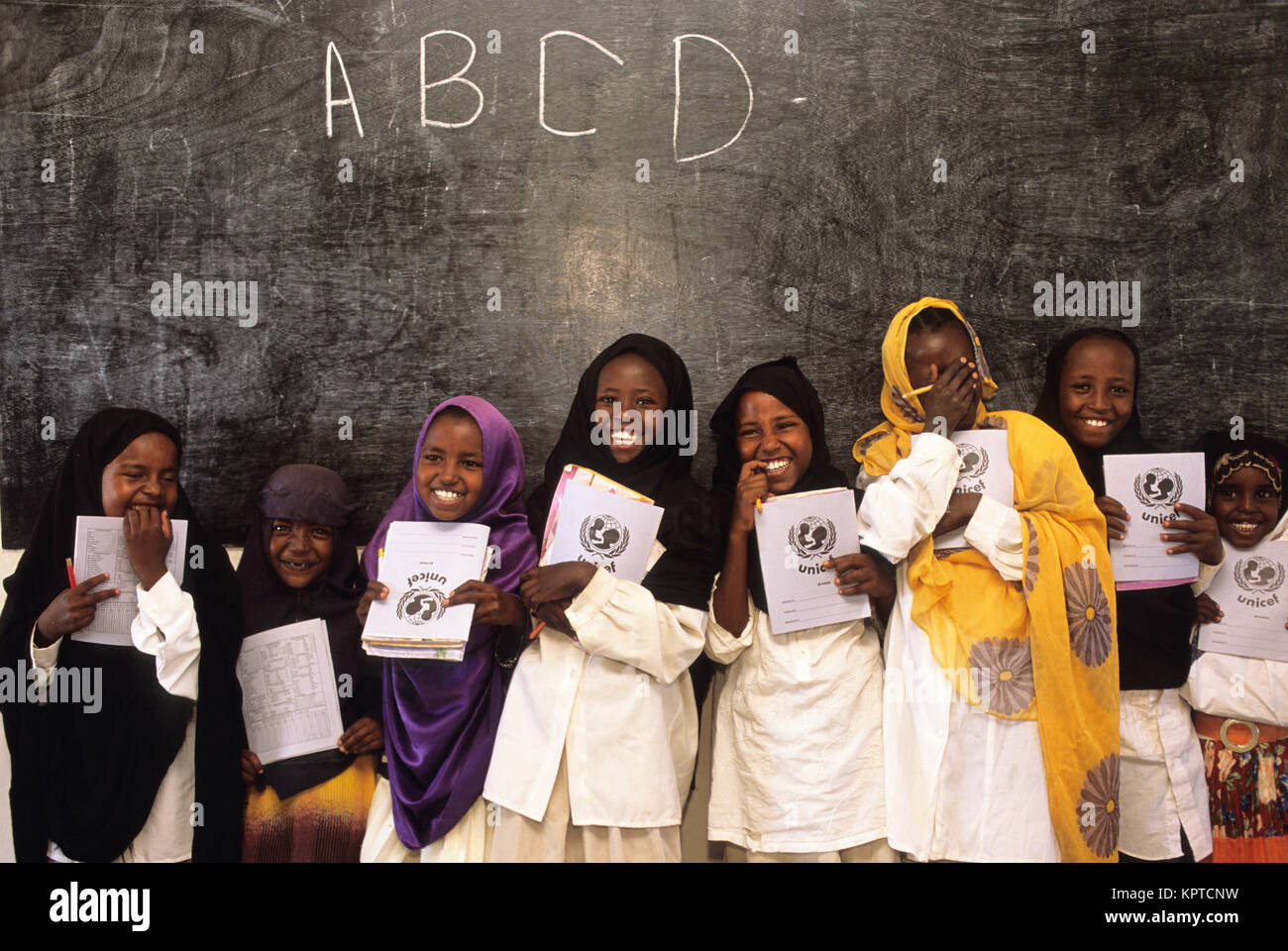 Smiling somali school girls hi-res stock photography and images - Alamy