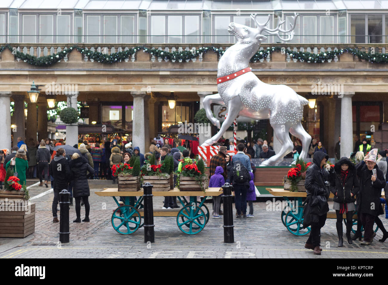 Santa and reindeer display hi-res stock photography and images - Alamy