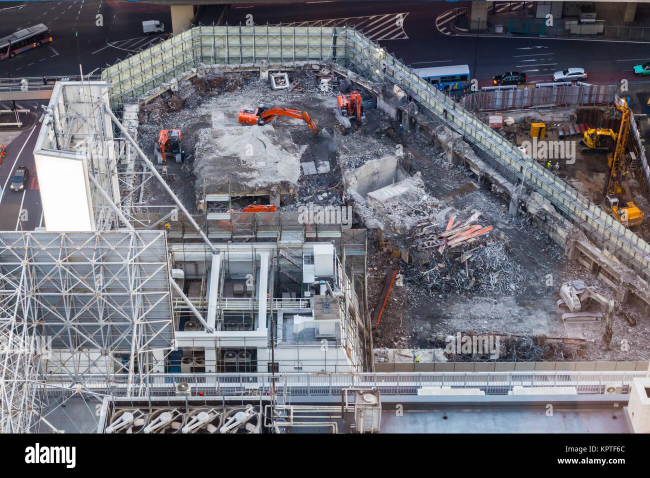Work in progress on huge construction site in Tokio, Japan Stock Photo ...