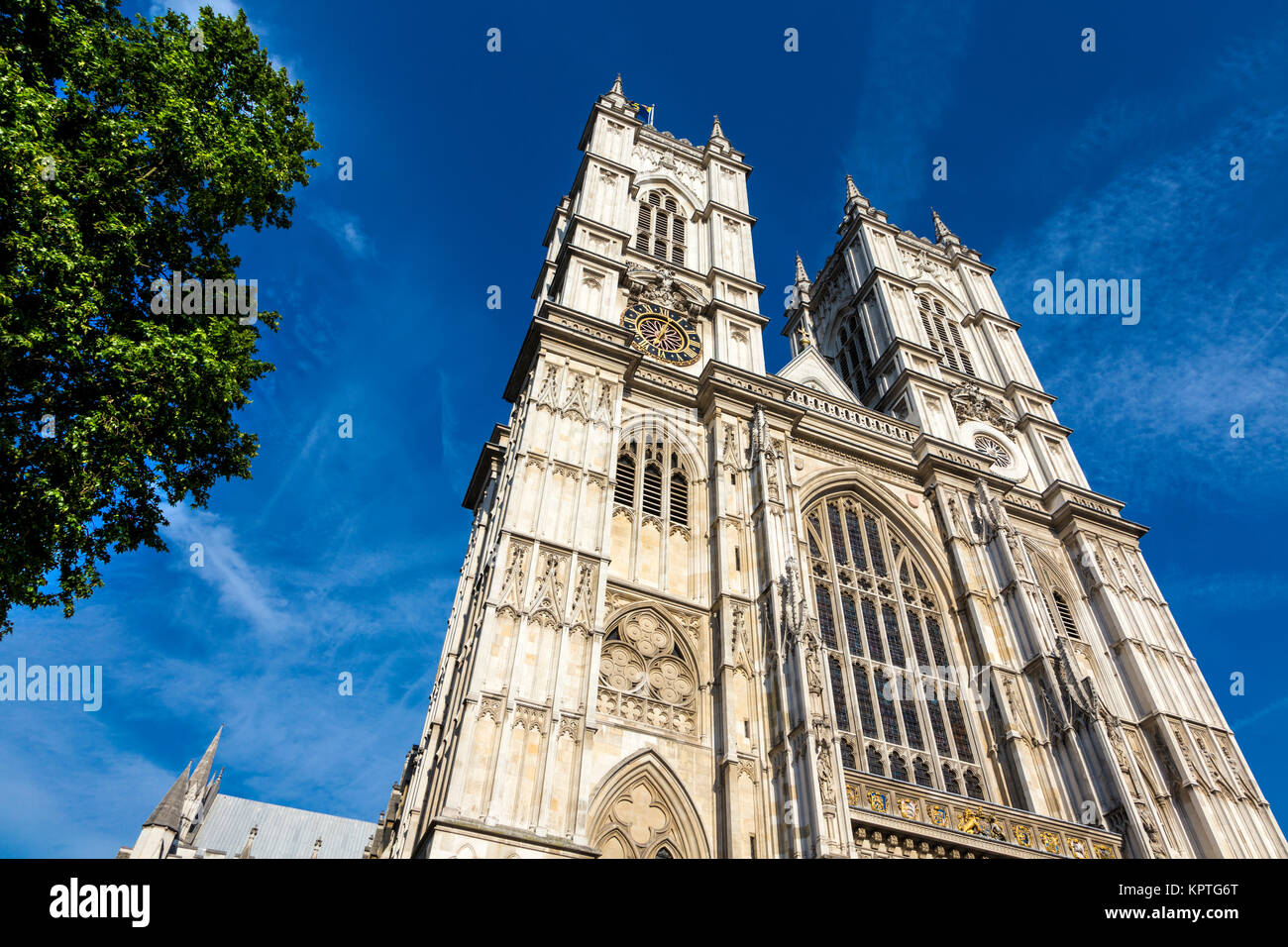 Westminster abbey exterior hi-res stock photography and images - Alamy