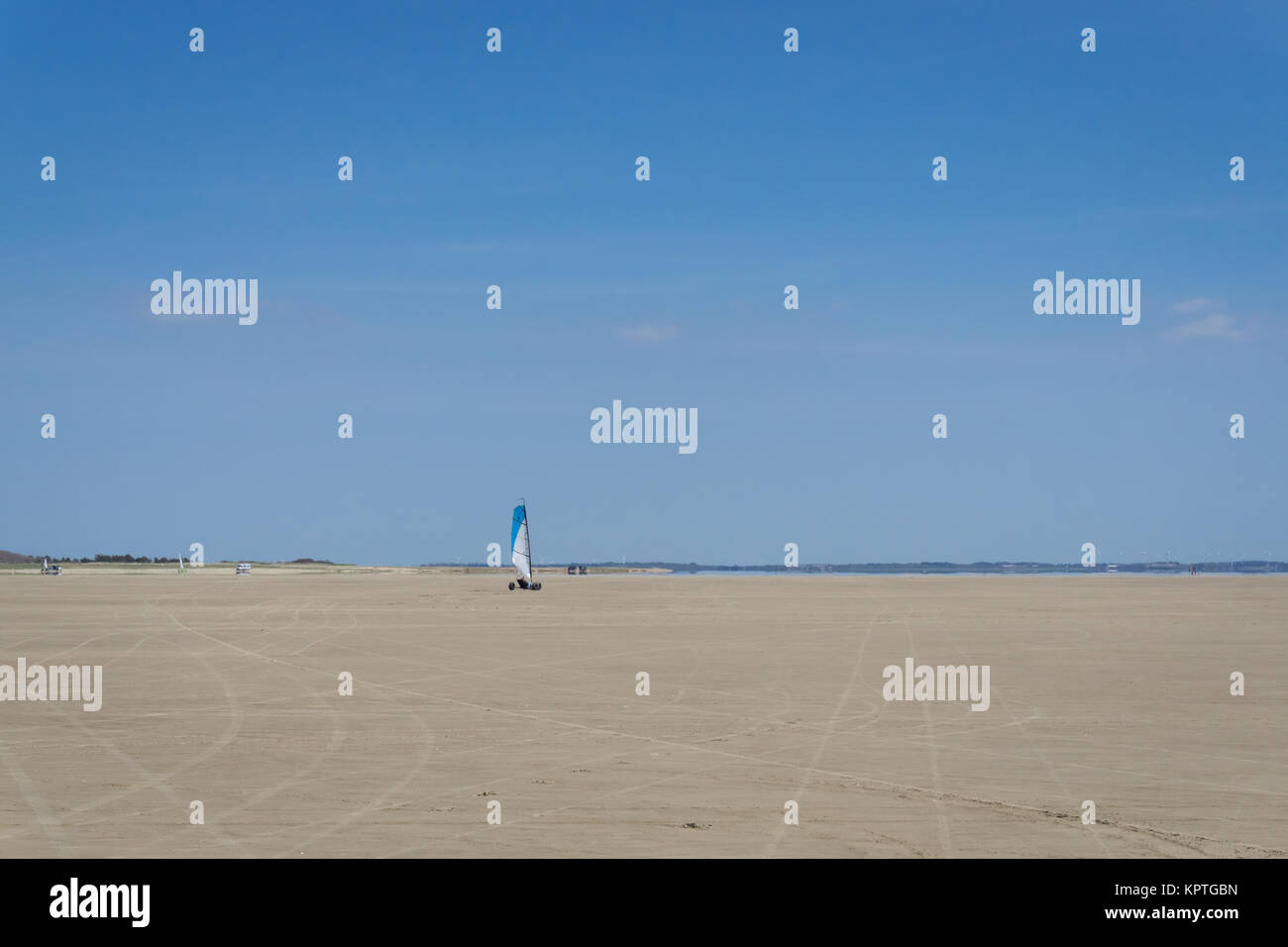 land sailing on the beach in summer Stock Photo - Alamy