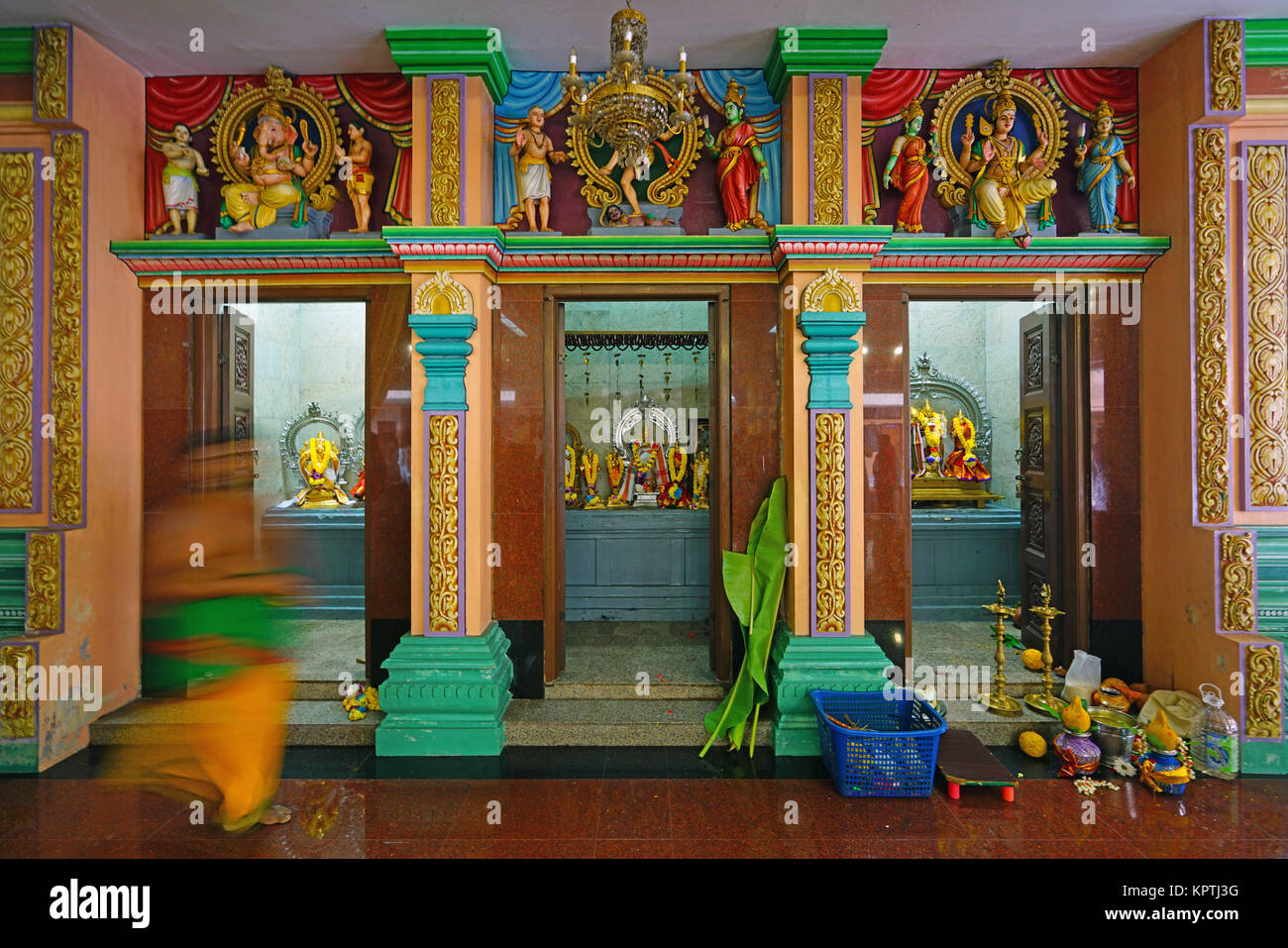 View of the Sri Mahamariamman Temple, the oldest Hindu temple in Kuala ...