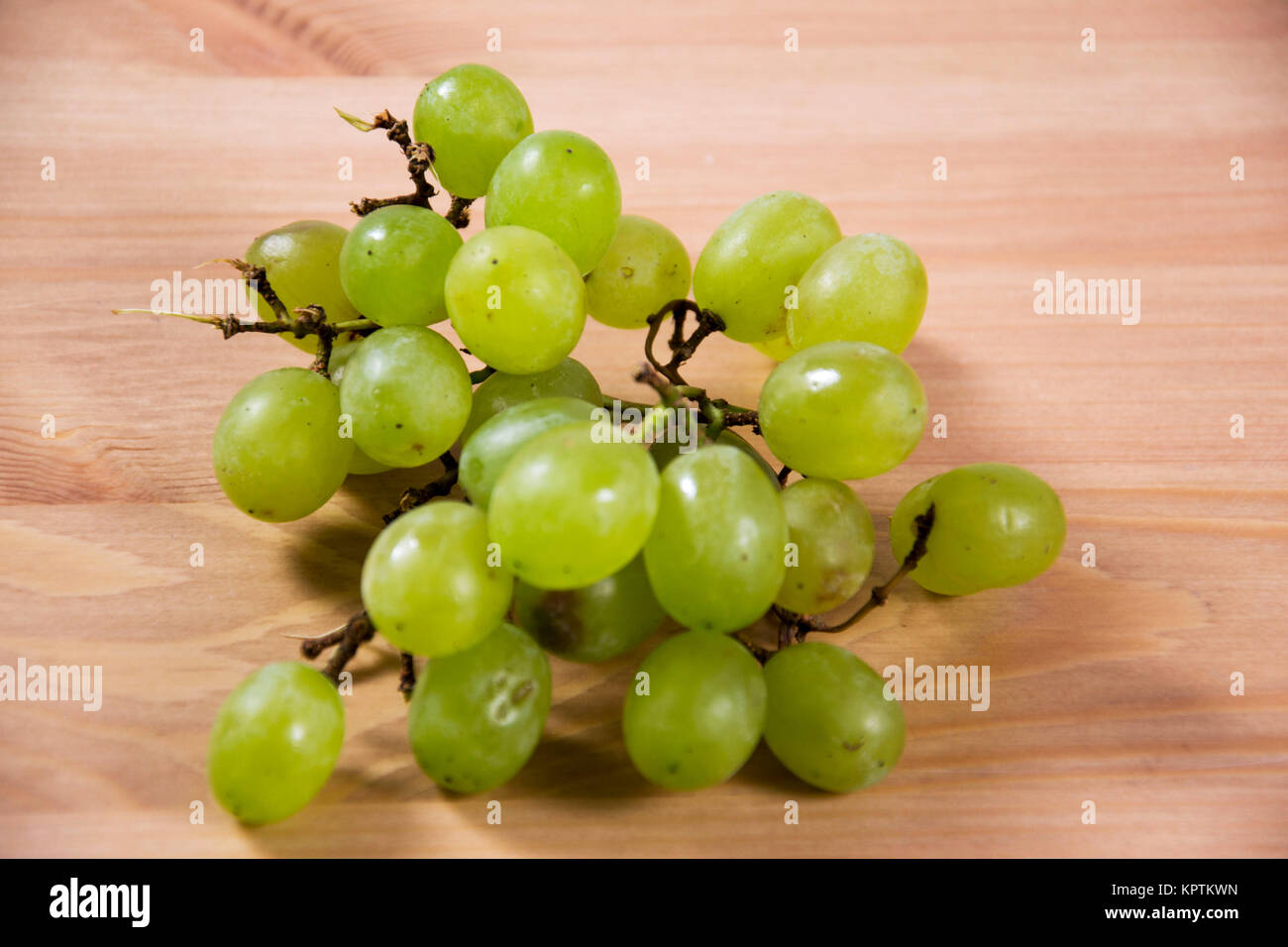 Helle weintrauben hi-res stock photography and images - Alamy