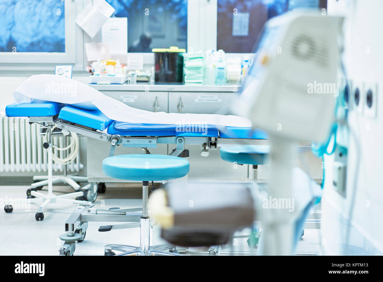 hospital ecg room station treatment Stock Photo - Alamy