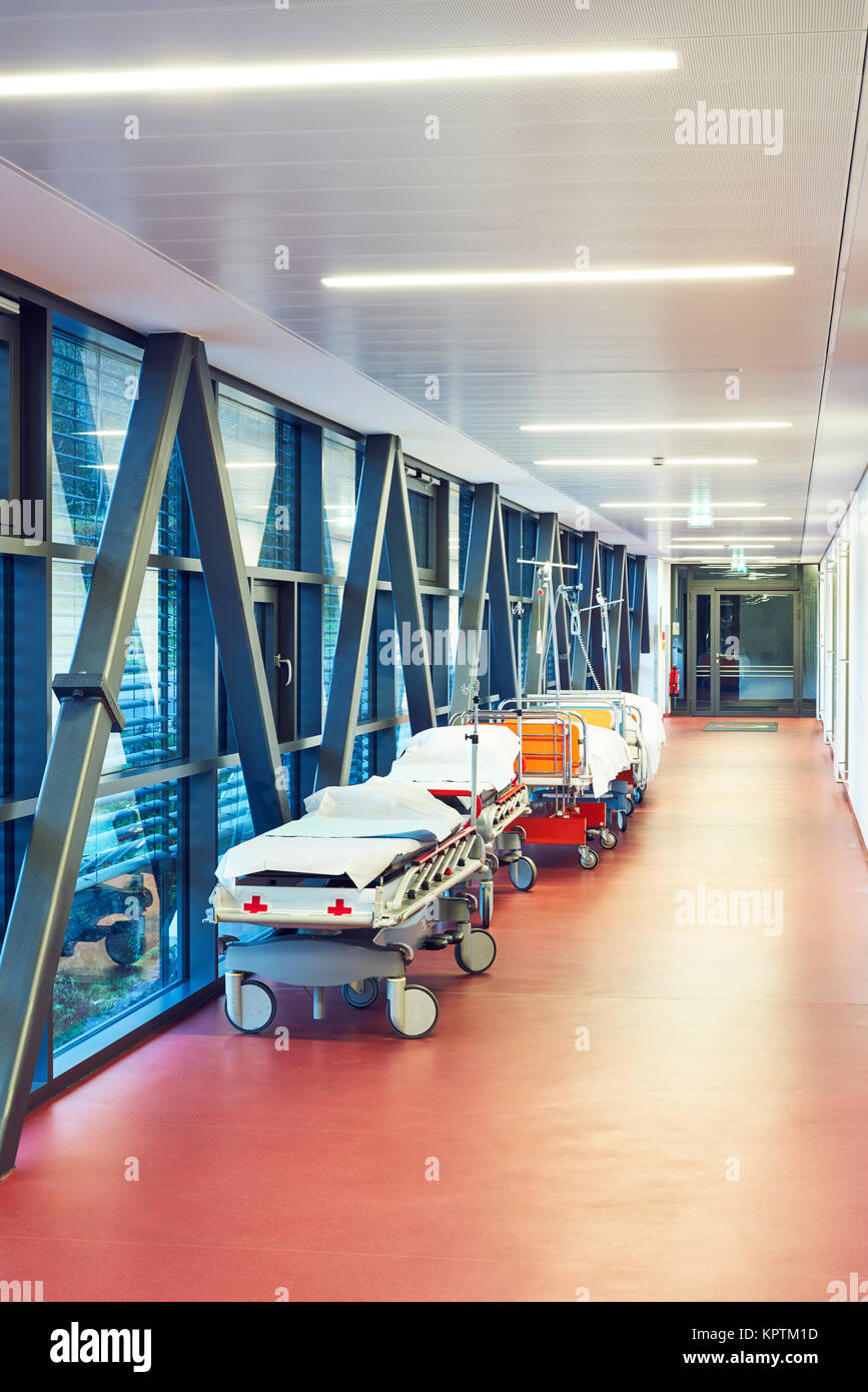 Hospital corridor bed hi-res stock photography and images - Alamy