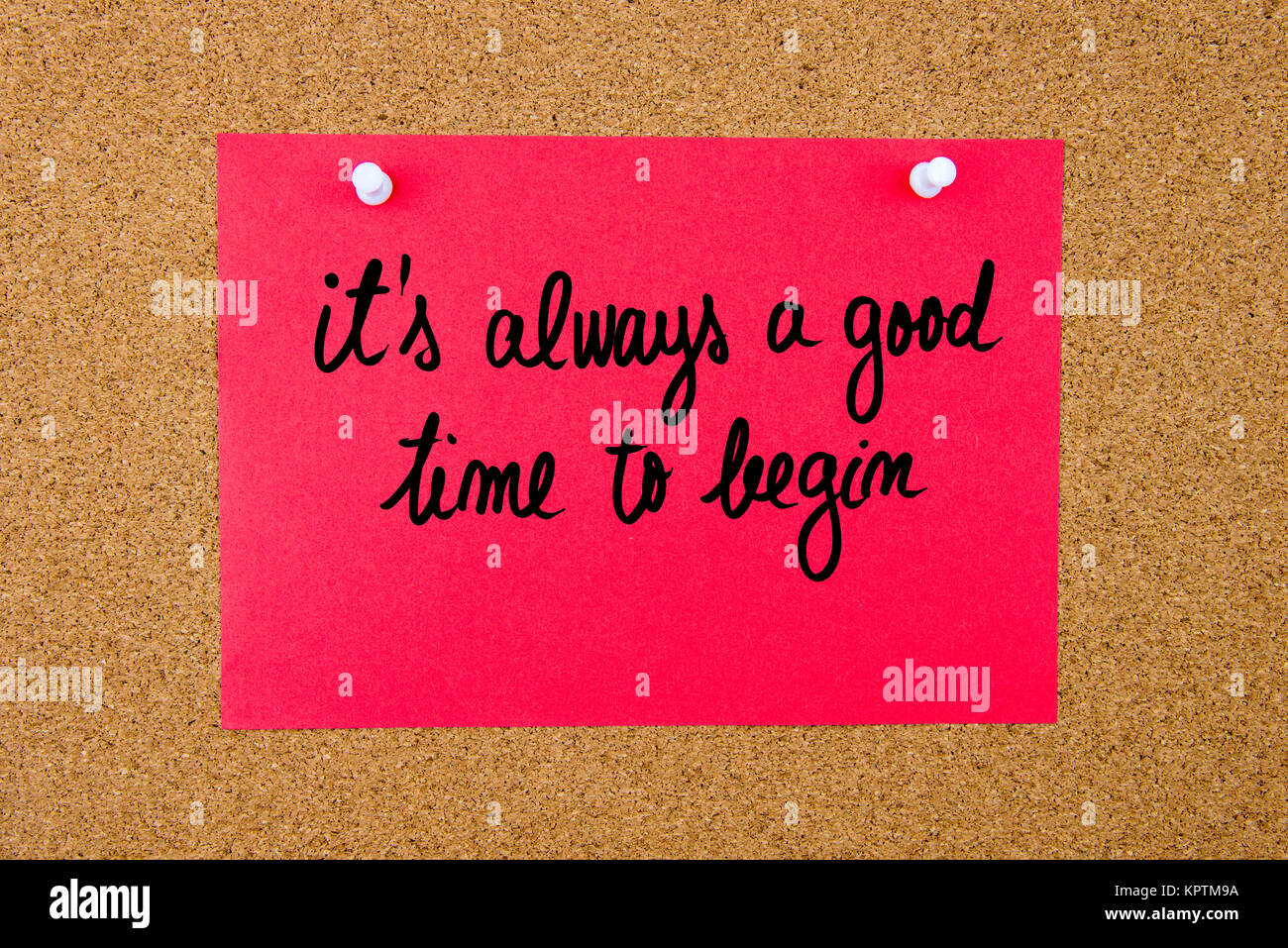 Red paper note with handwritten text on cork board Stock Photo - Alamy