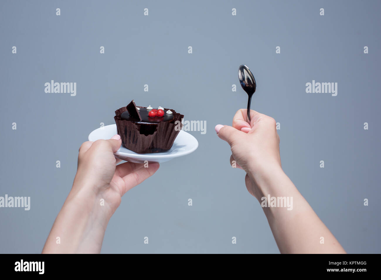 Woman keeping birthday cake hi-res stock photography and images - Alamy