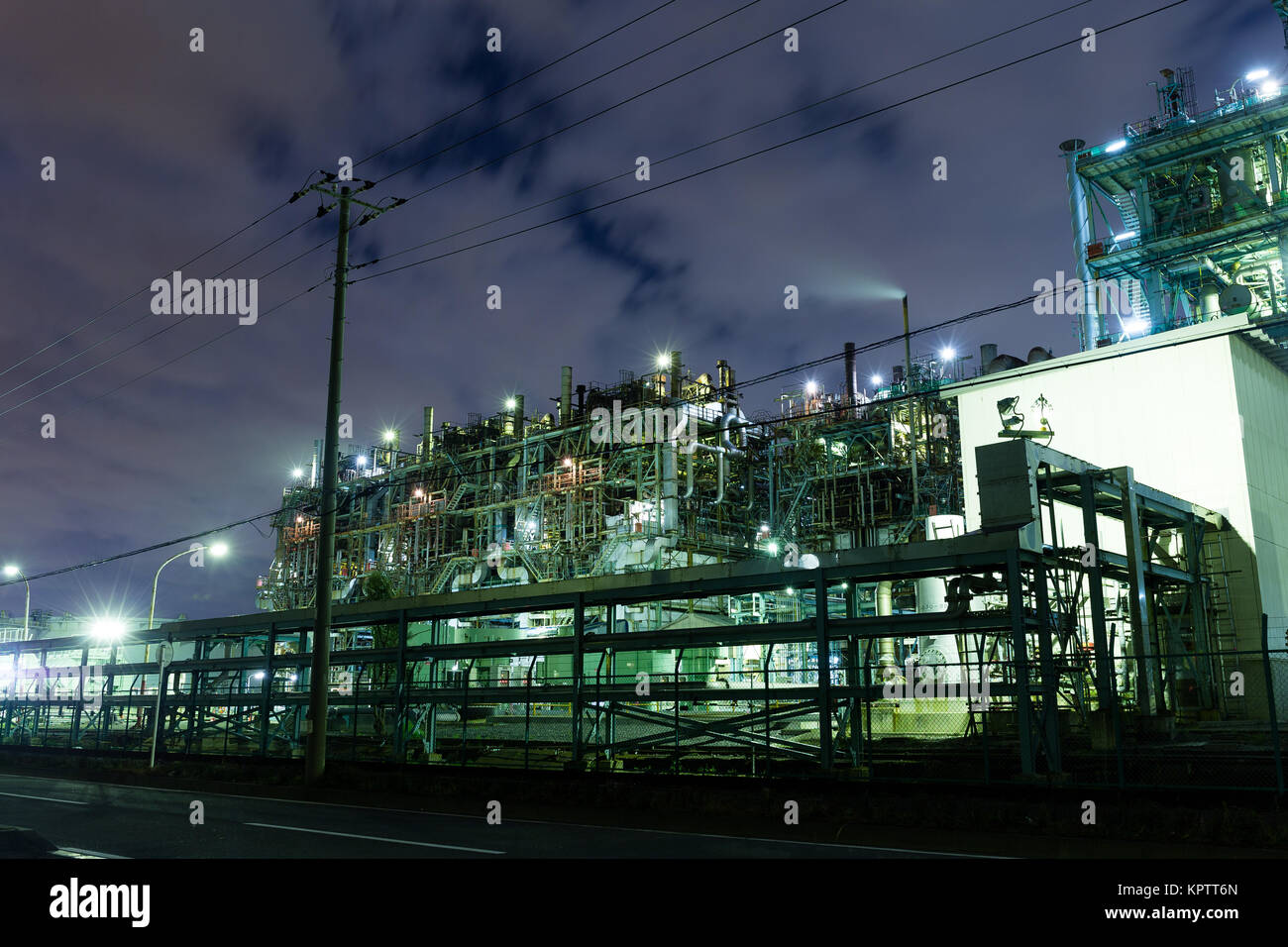 Gas processing factory Stock Photo - Alamy