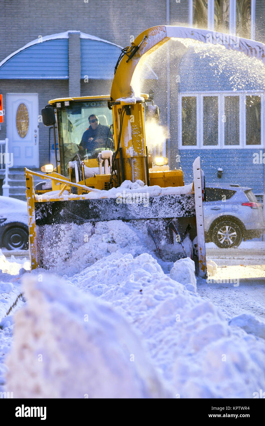 Montreal,Canada,16 December,2017.Snow removal crews at work on city ...