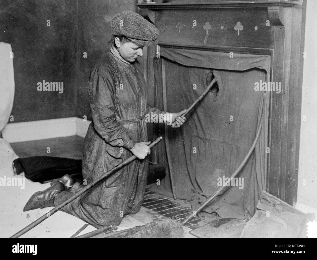 Chimney sweep Black and White Stock Photos & Images - Alamy