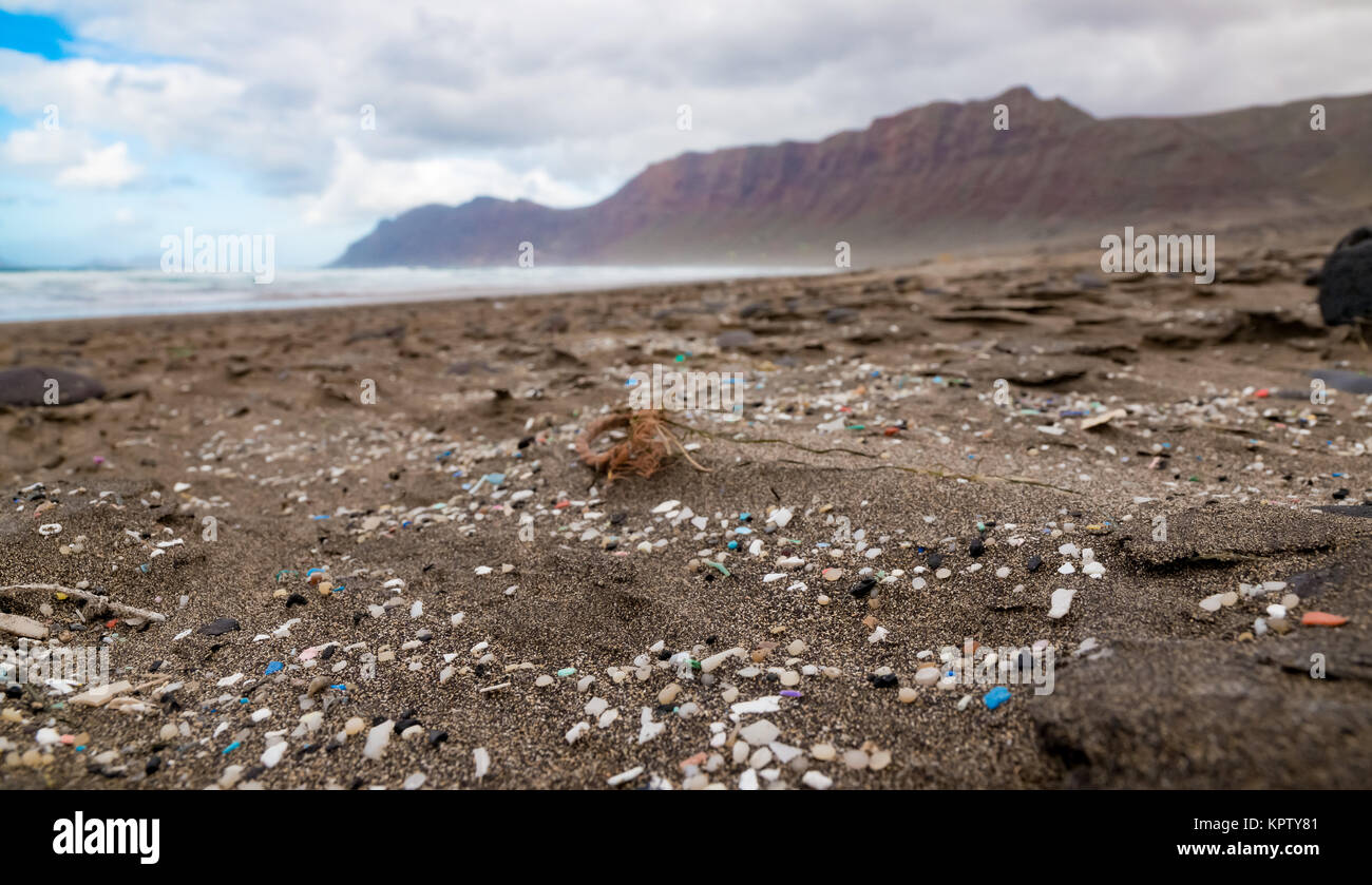 Â flotsam plastic particles - marine litter - our oceans & beaches sink ...