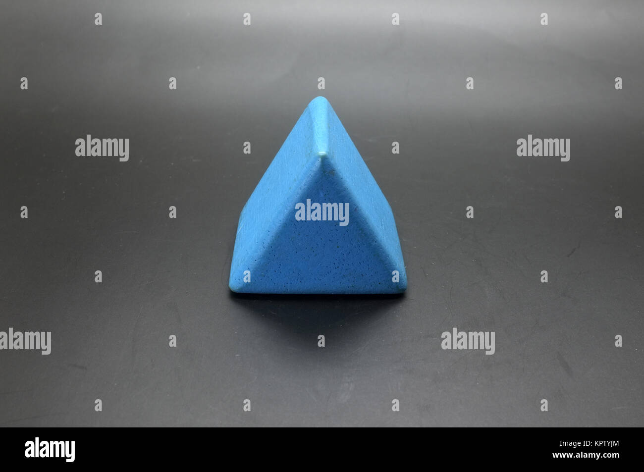 Geometric block hi-res stock photography and images - Alamy