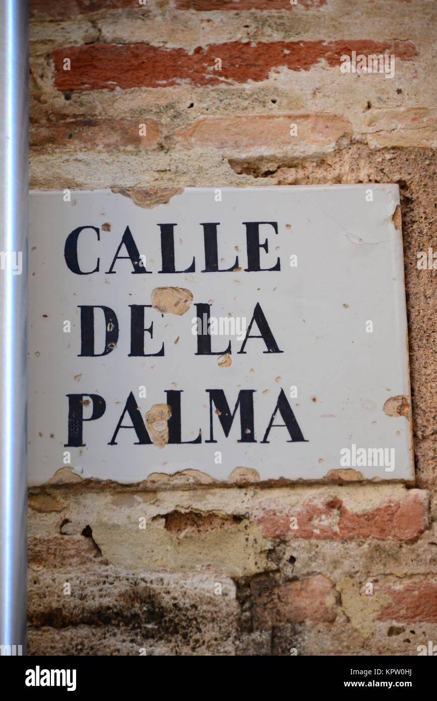 Road signs valencia spain hi-res stock photography and images - Alamy