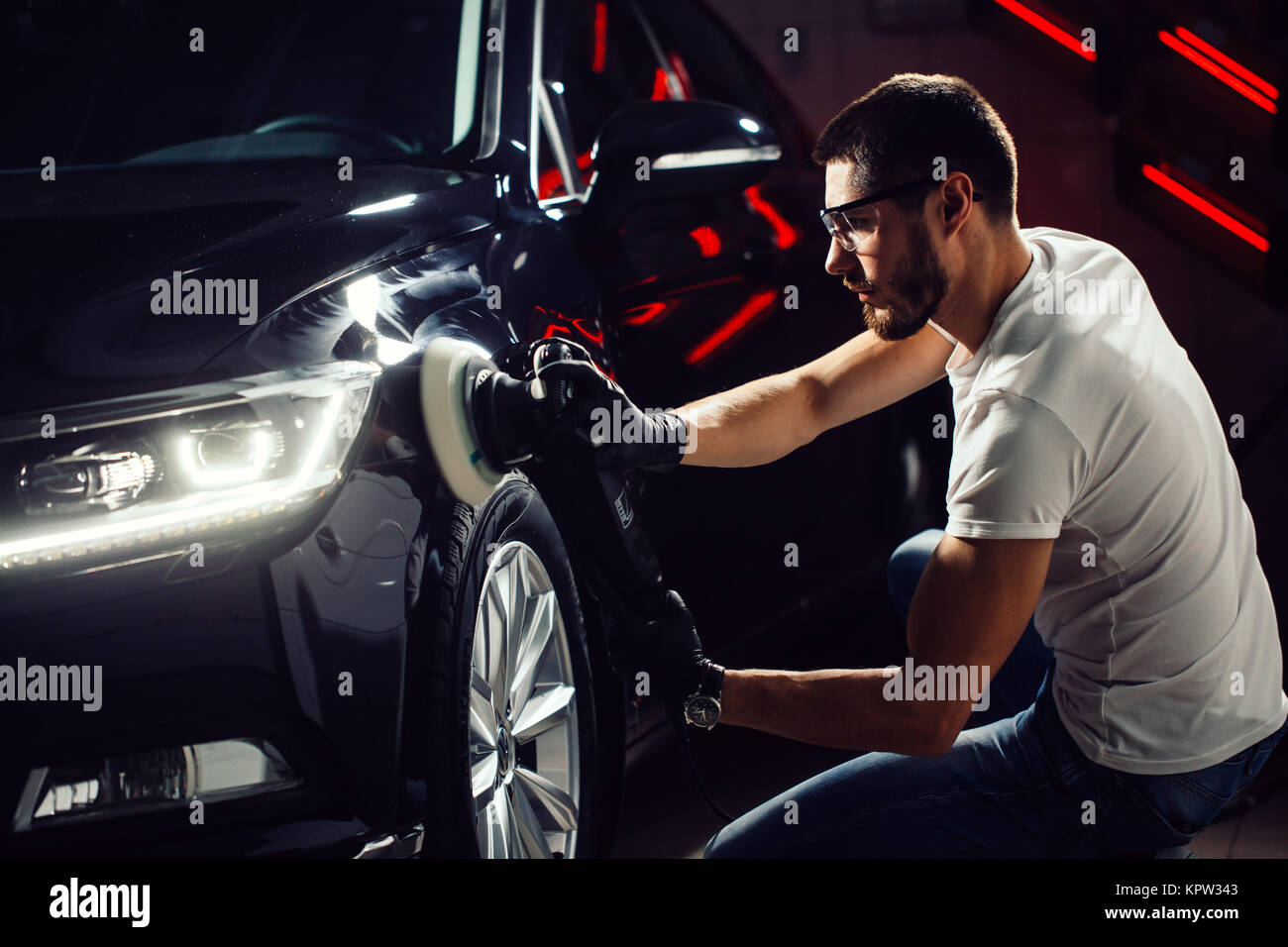 series of detailed cars: Polishing a car Stock Photo - Alamy