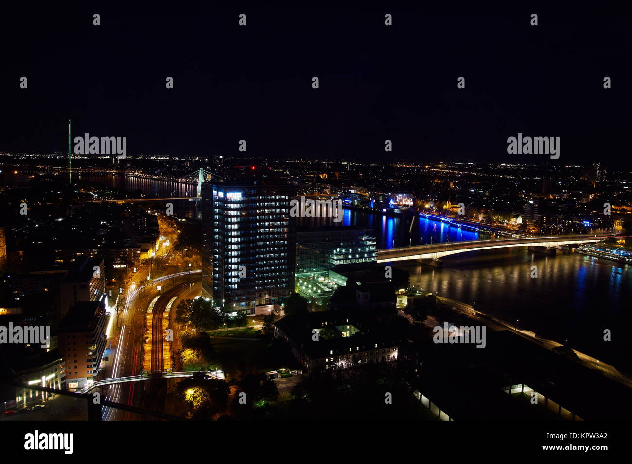 Cologne high street hi-res stock photography and images - Alamy