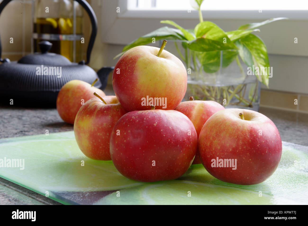 several apples in the kitchen Stock Photo - Alamy