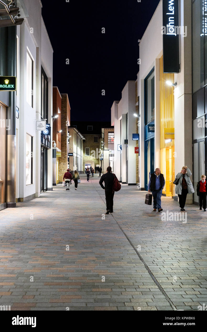 High street chelmsford night hi-res stock photography and images - Alamy