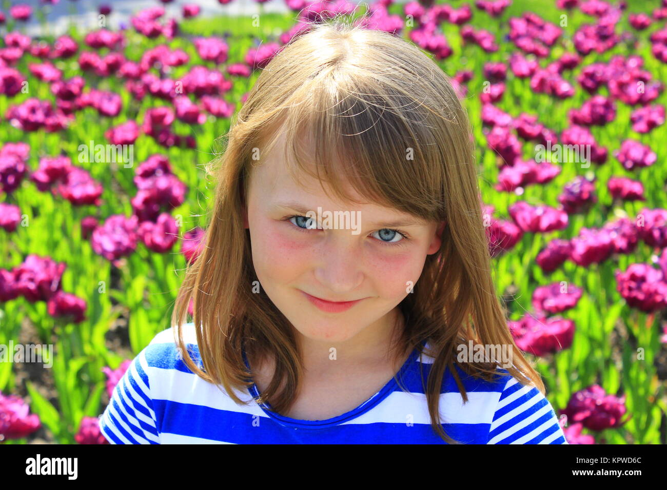 Bulbous head child hi-res stock photography and images - Alamy