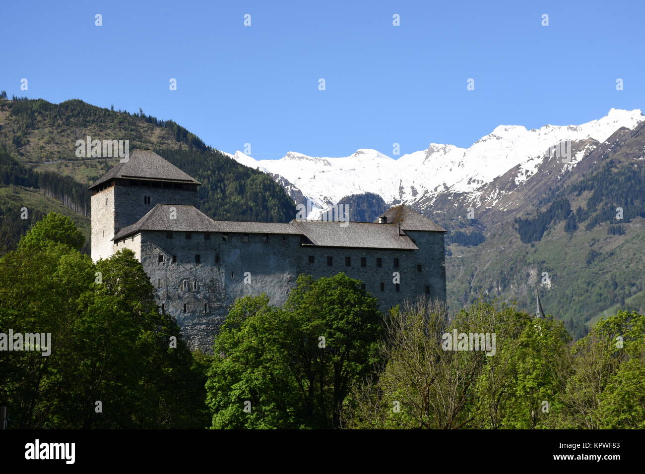 Kaprun,Kaprun Castle,Castle,Castle,Burgfried,Castle Wall,Tower,Moat ...