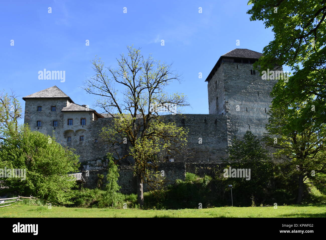 Kaprun,Kaprun Castle,Castle,Castle,Burgfried,Castle Wall,Tower,Moat ...