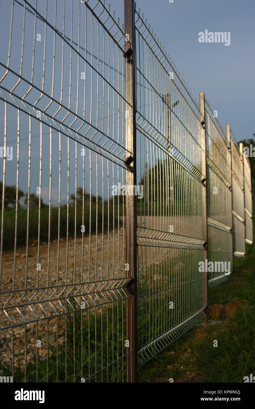 Welded wire fence Stock Photo - Alamy