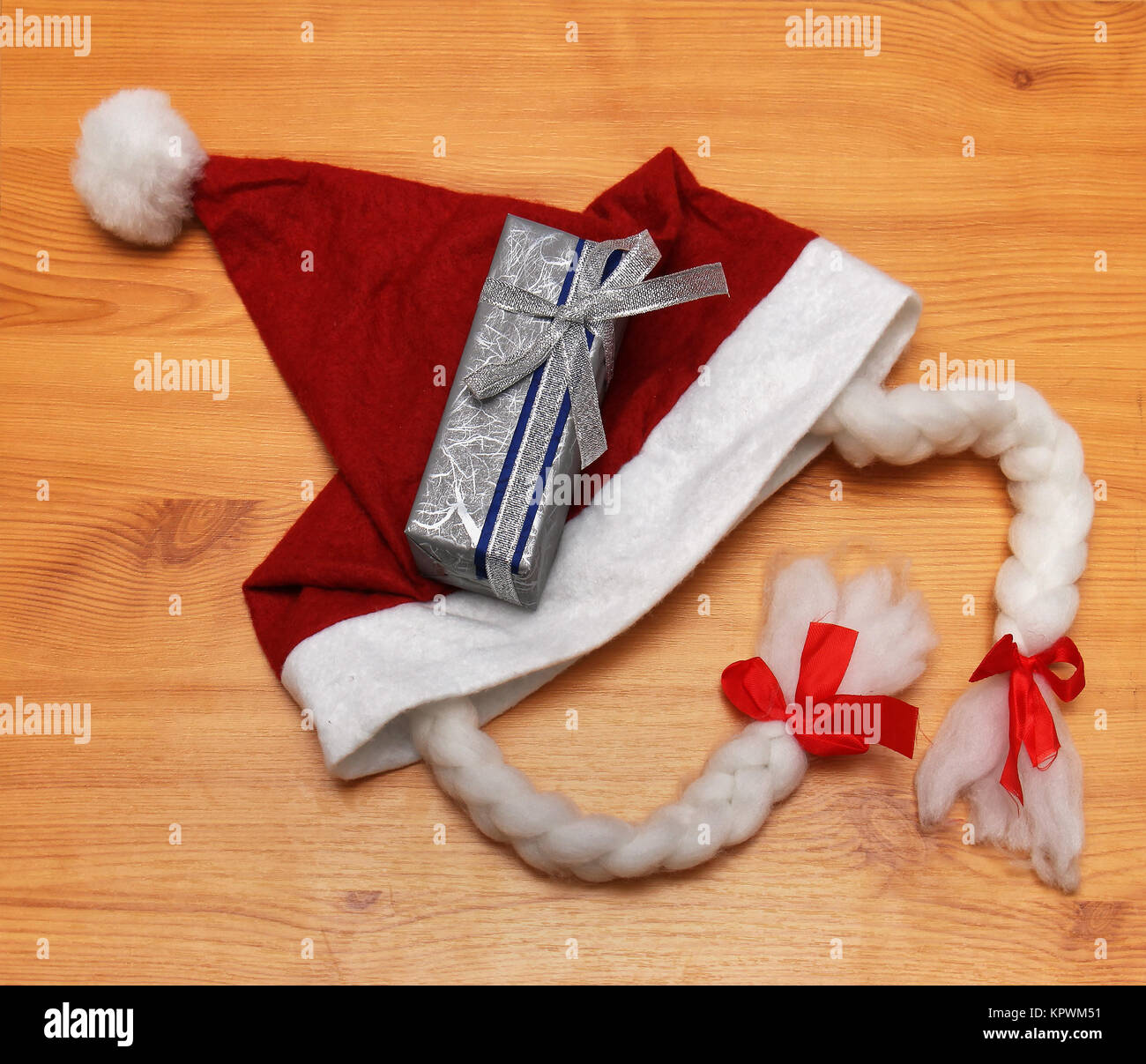 Christmas gift Santa Claus Stock Photo - Alamy